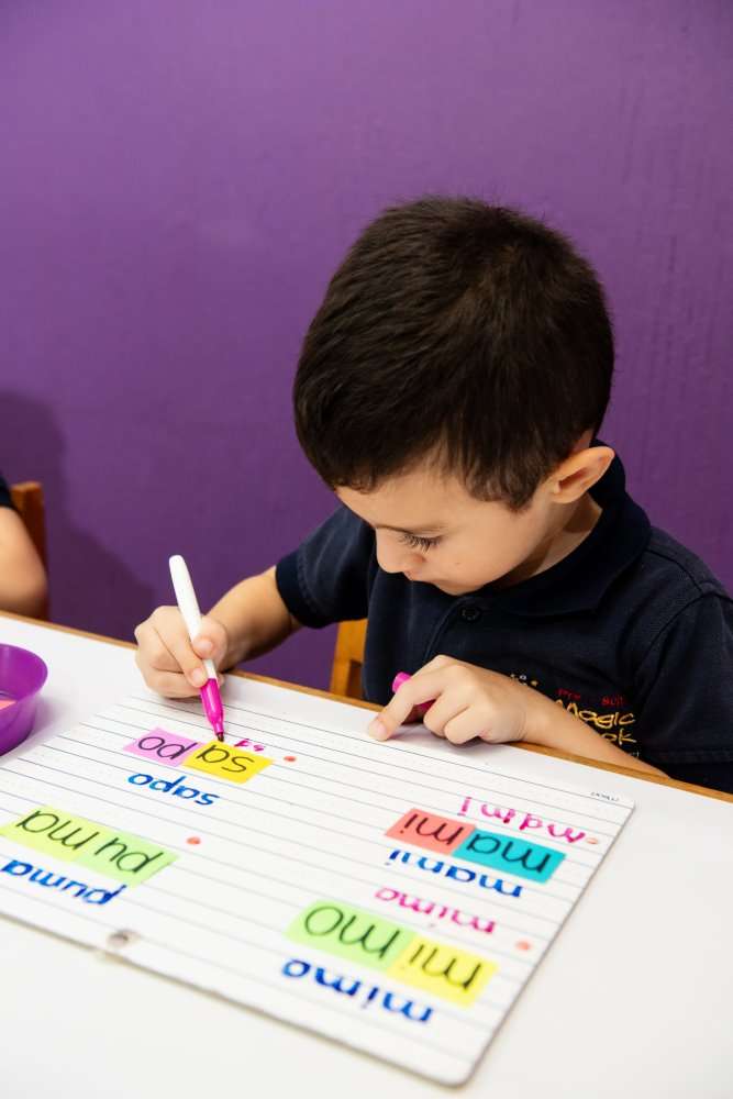 Nosotros - PreSchool Magic Book
